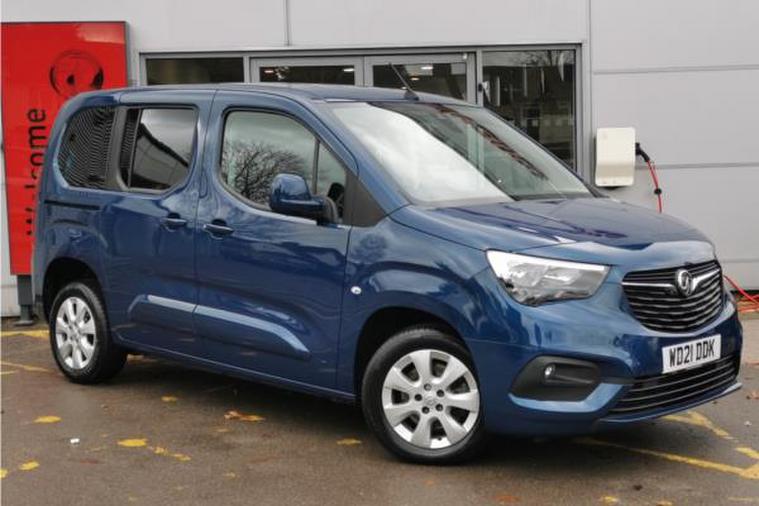 Used Petrol Vauxhall Combo Vans for Sale | AA Cars